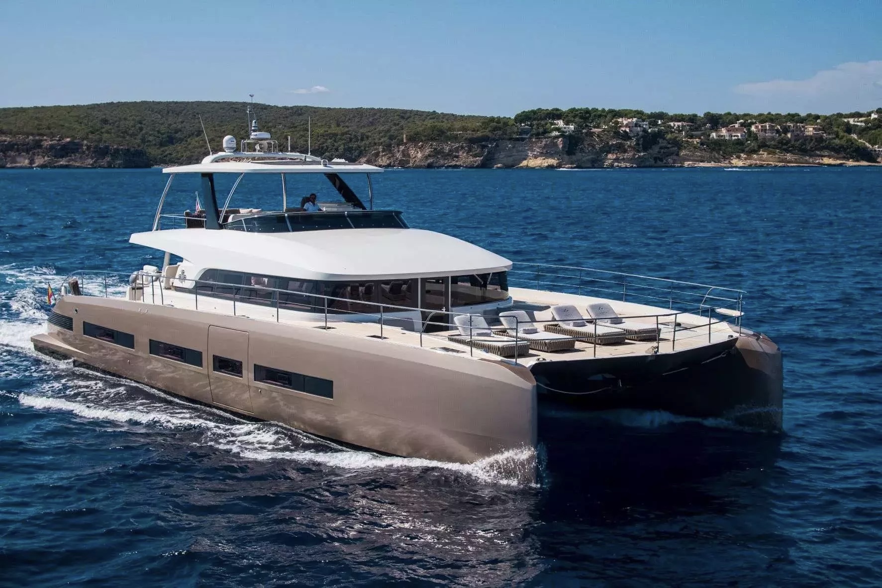 Power Catamarans – Sardinia Yacht Charter